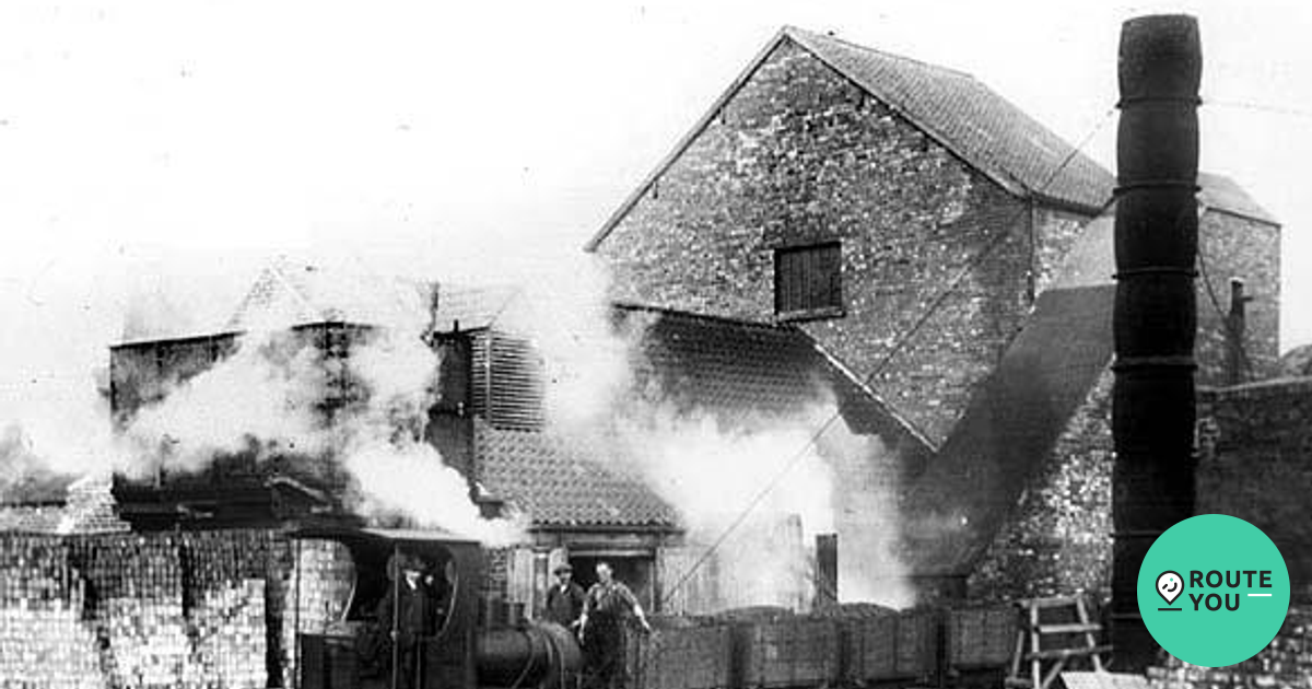 Sand Hutton Light Railway - POI | RouteYou