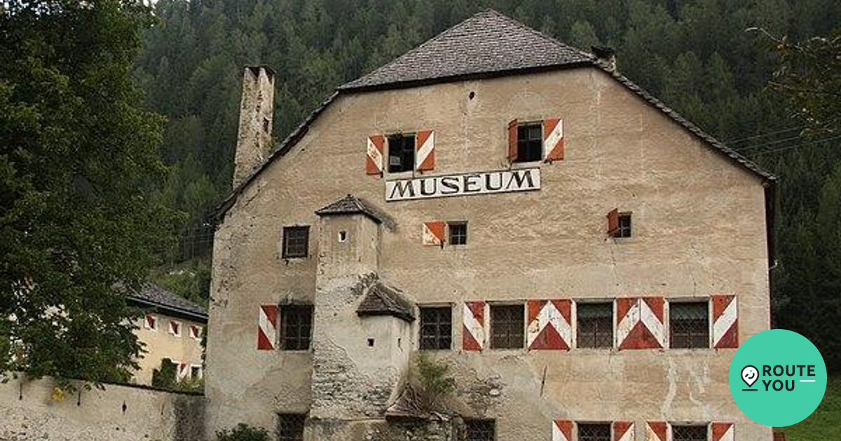 Schloss Großkirchheim - Schloss | RouteYou