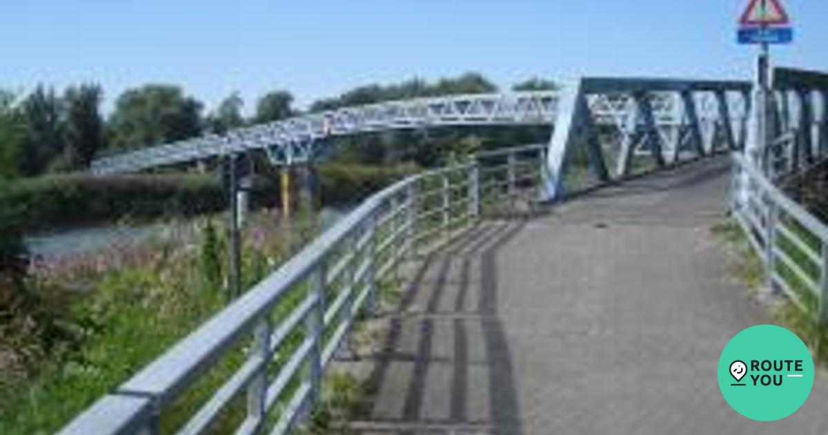 Blauwe fietsbrug over de Nete - Brug | RouteYou