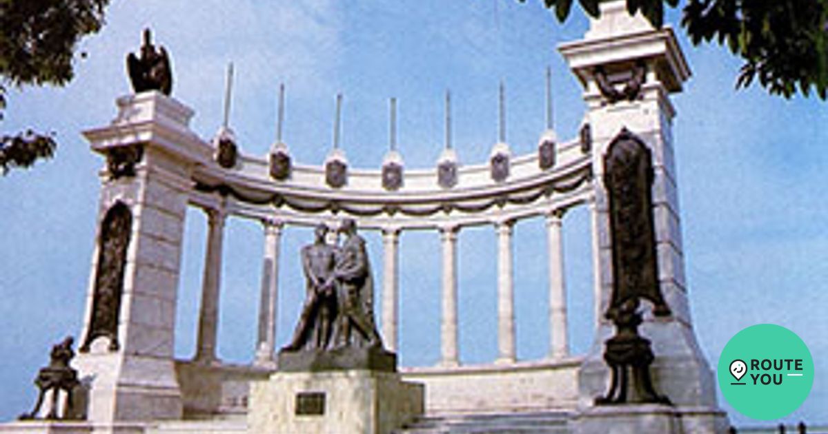 Hemiciclo de la Rotonda - Monumento memorial | RouteYou