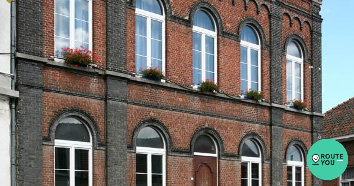 Gemeentehuis van Tielrode - Gemeentehuis | RouteYou