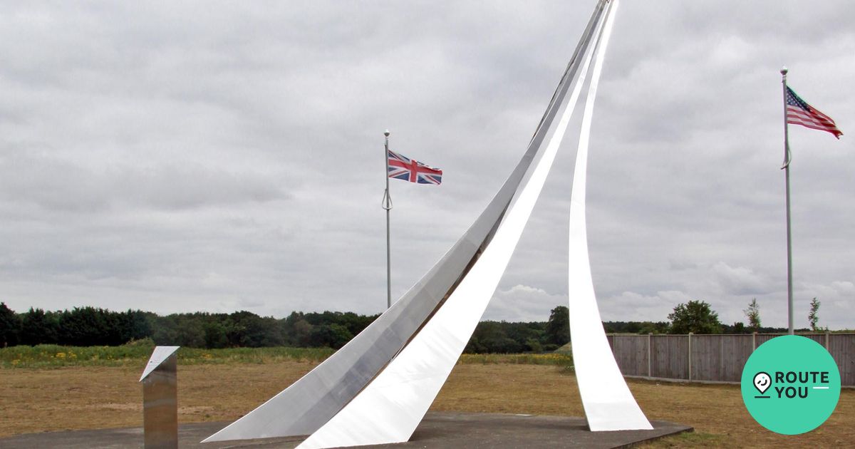 Snetterton Airfield Monument - War | RouteYou