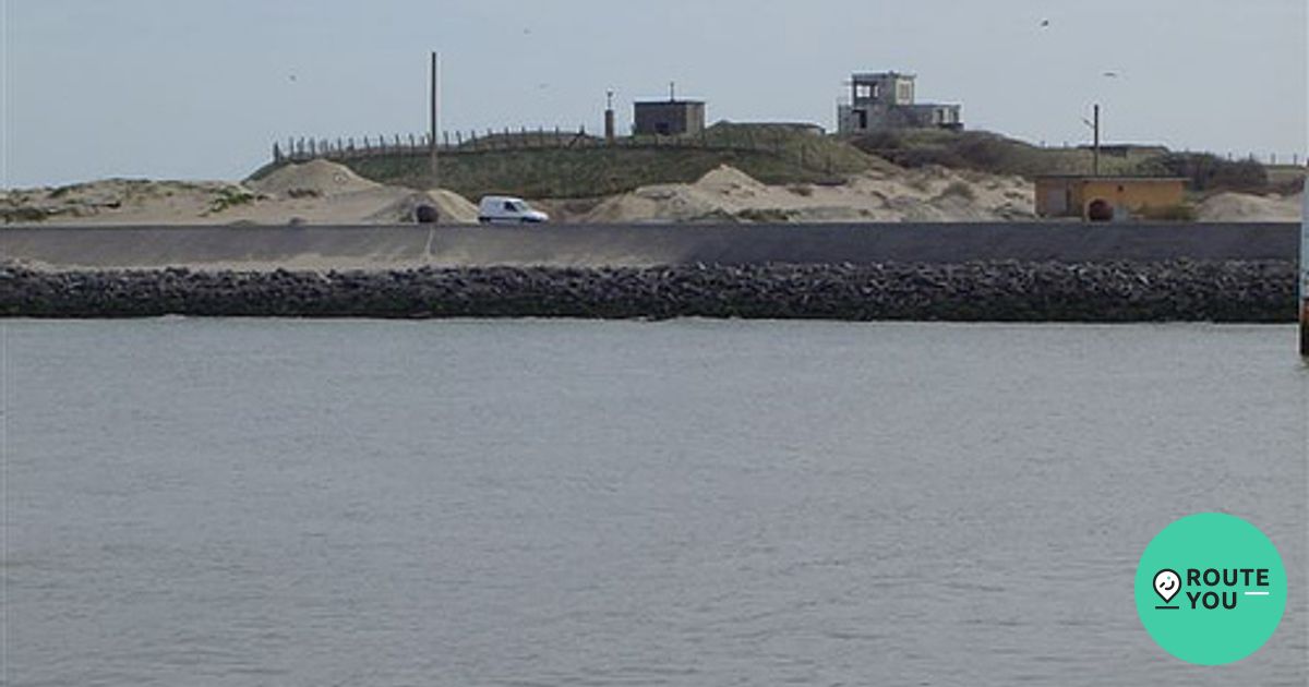 duinen ter hoogte van de vaargeul - POI | RouteYou