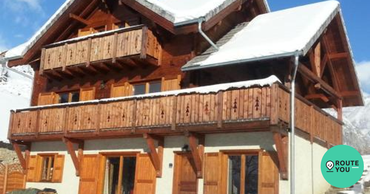 Chalet de Pont Peyron Gîte de L'Ours - Holidayhouse | RouteYou