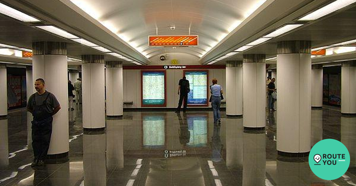 Batthyány tér metro station - Trainstation | RouteYou