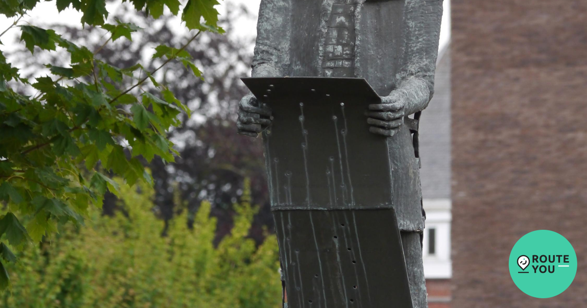 De Verteller - Standbeeld | RouteYou