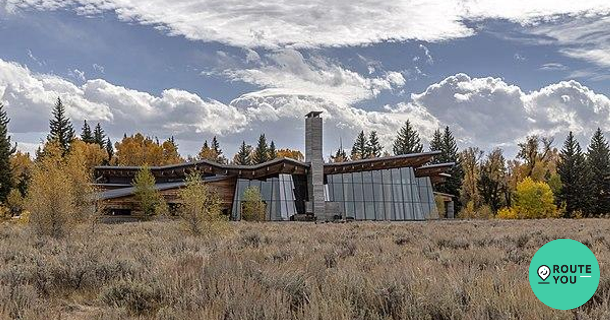 Craig Thomas Discovery and Visitor Center - POI | RouteYou