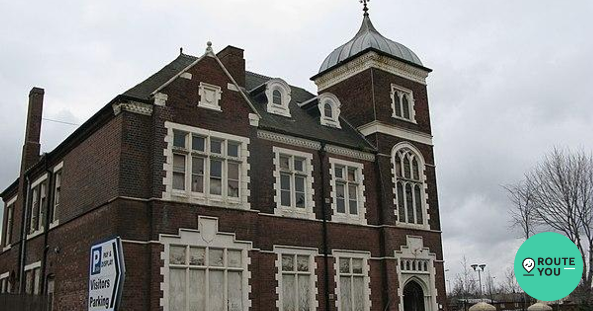 Walsall Manor Hospital - Hospital | RouteYou