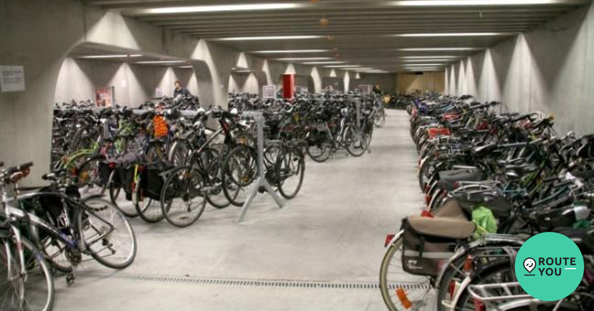 Gratis bewaakte fietsenstalling Sint Michielsbrug Gent - Fietsstalling ...