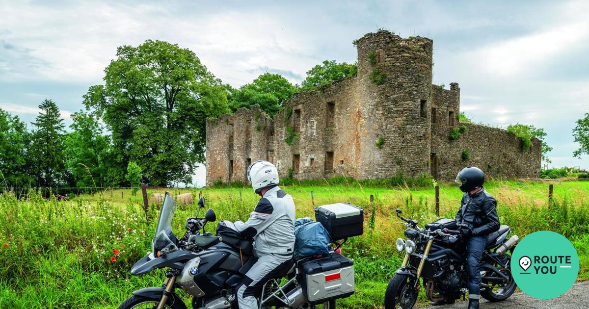 Verken de 10 meest adembenemende motorroutes in Doische | RouteYou